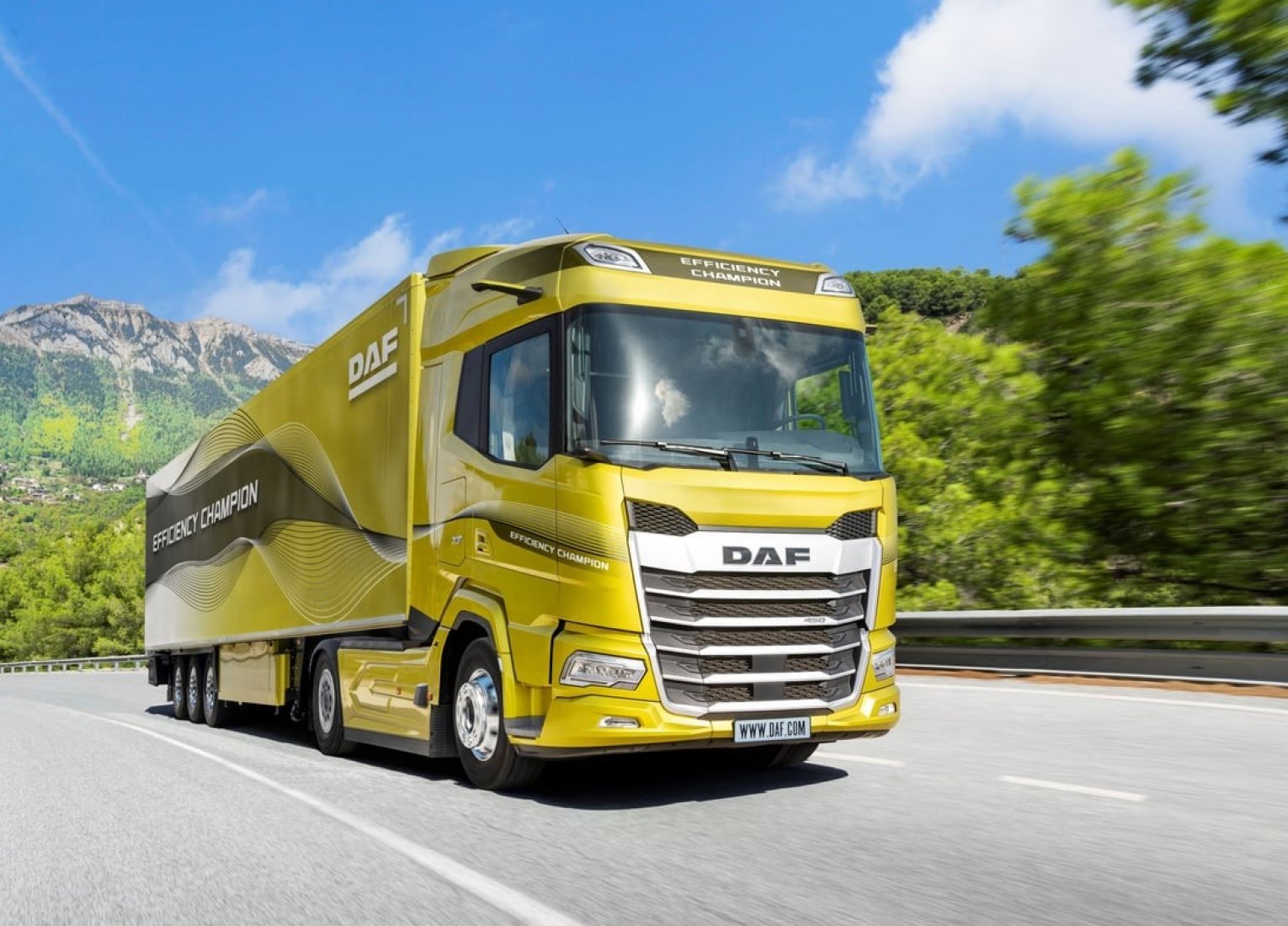 DAF introduces Efficiency Champions